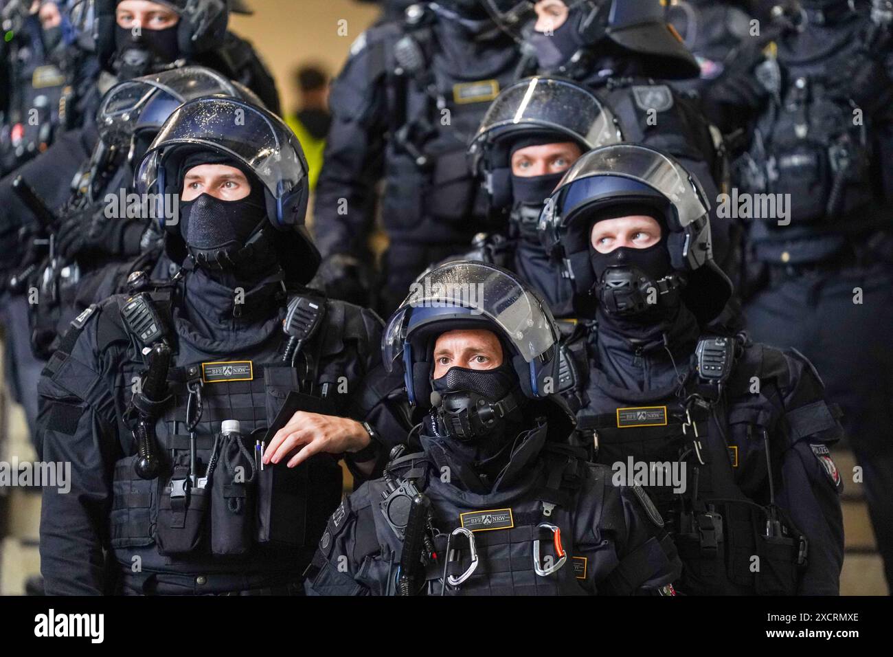 DORTMUND, GERMANY - JUNE 18: German Bundespolizei (Police) standing ...