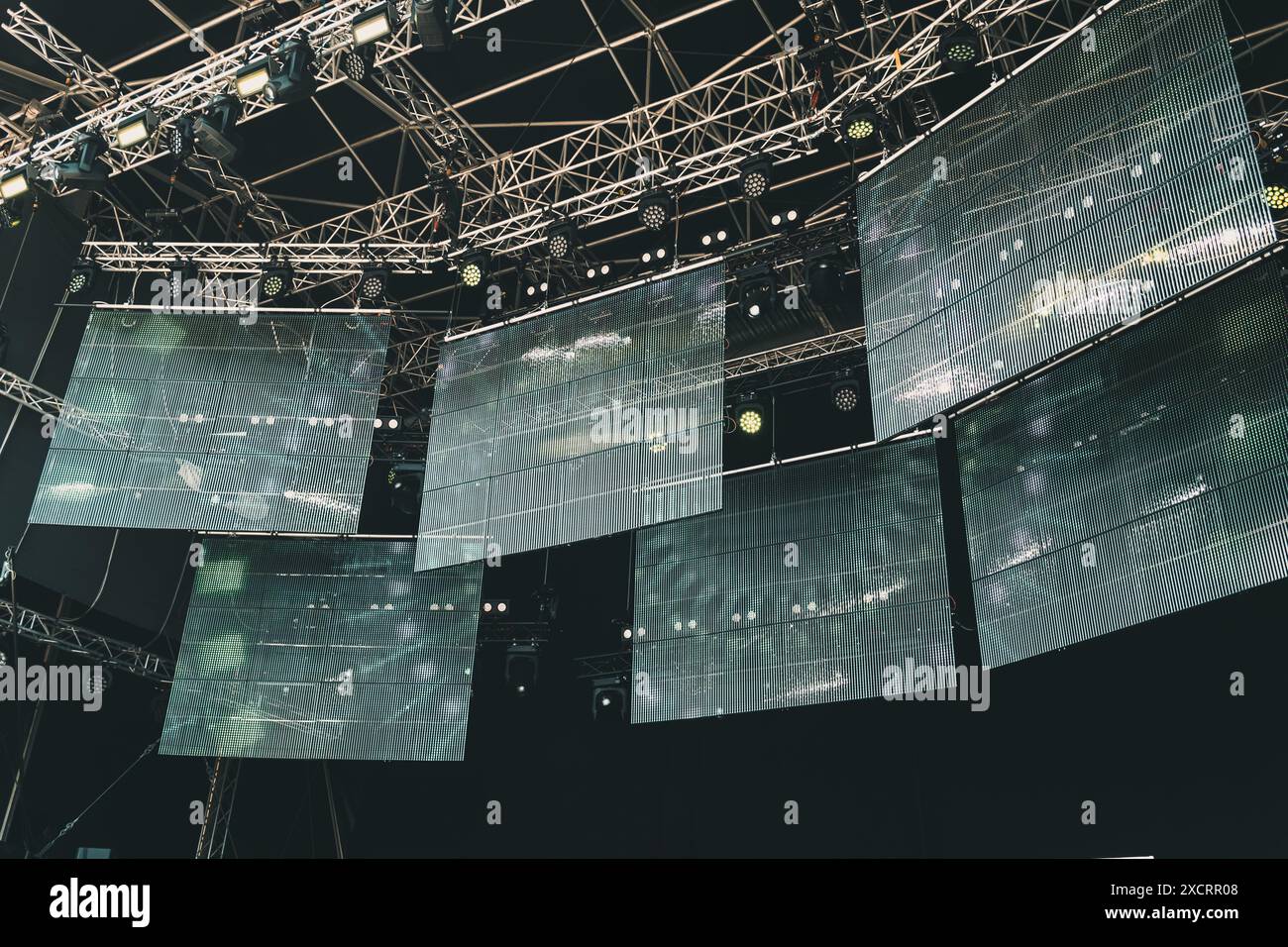 Broadcast gamer hi-res stock photography and images - Alamy