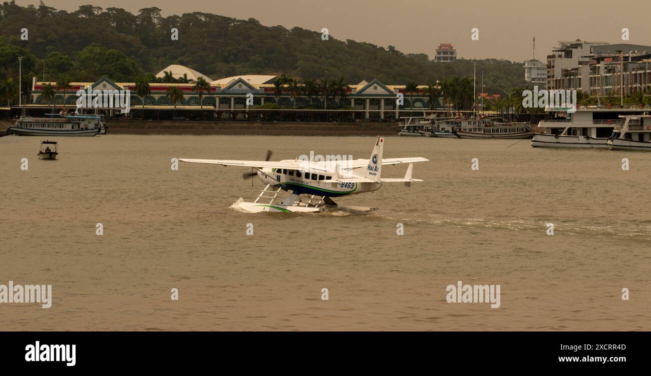 Exotic Seaplane in spectacular Hạ Long Bay, Halong Bay, Vịnh Hạ Long ...