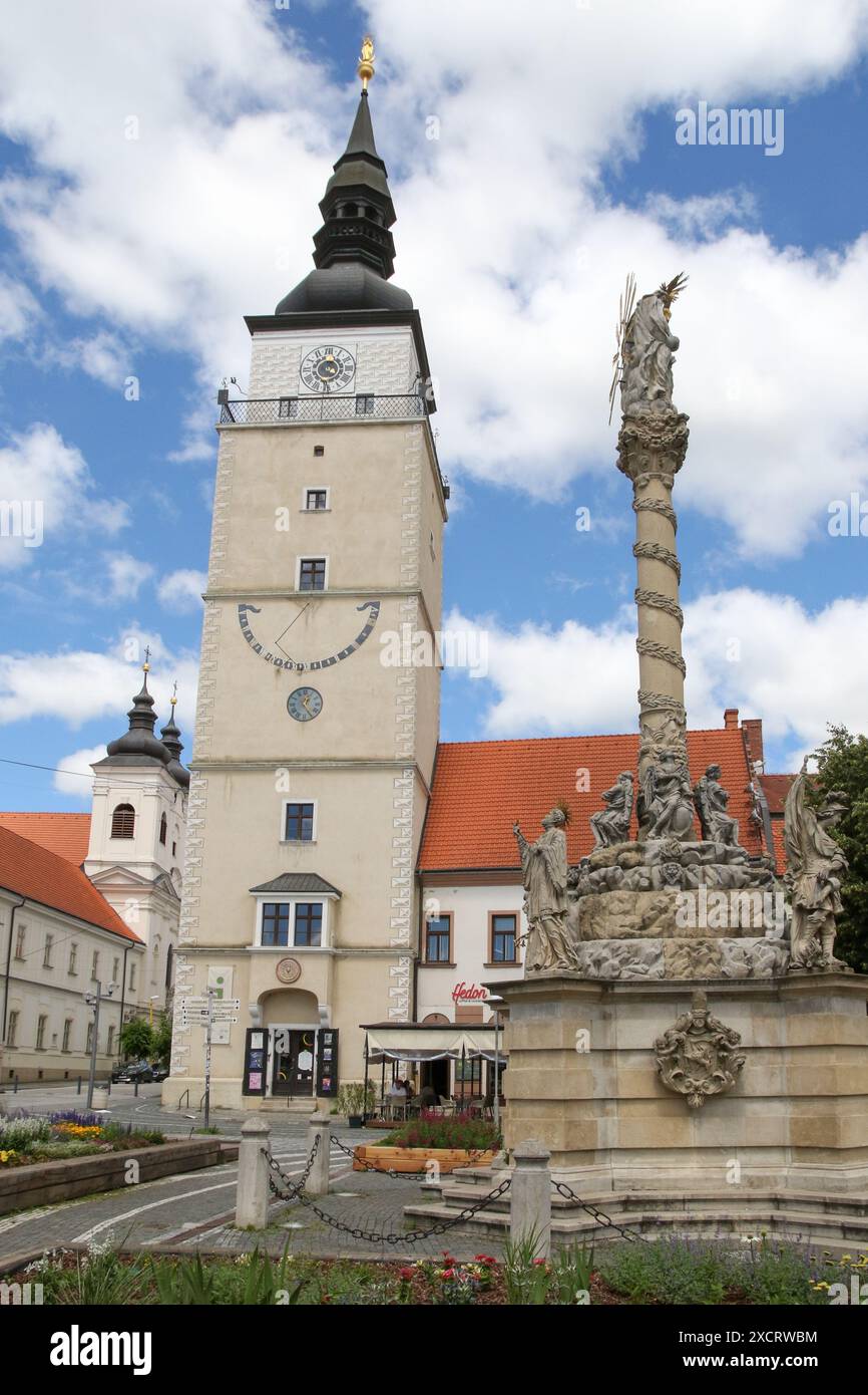 Holy trinity depiction hi-res stock photography and images - Alamy