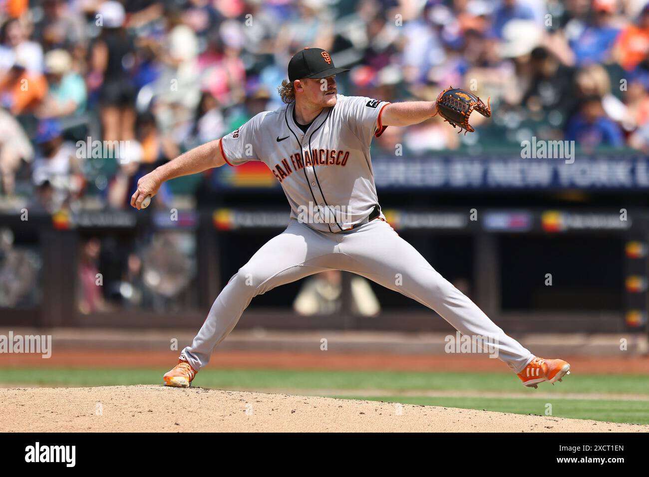Logan webb giants hi-res stock photography and images - Alamy