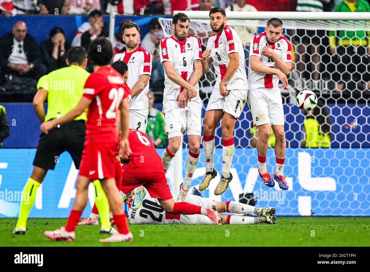 Dortmund - Free kick by Hakan Calhanoglu of Turkiye during the UEFA ...