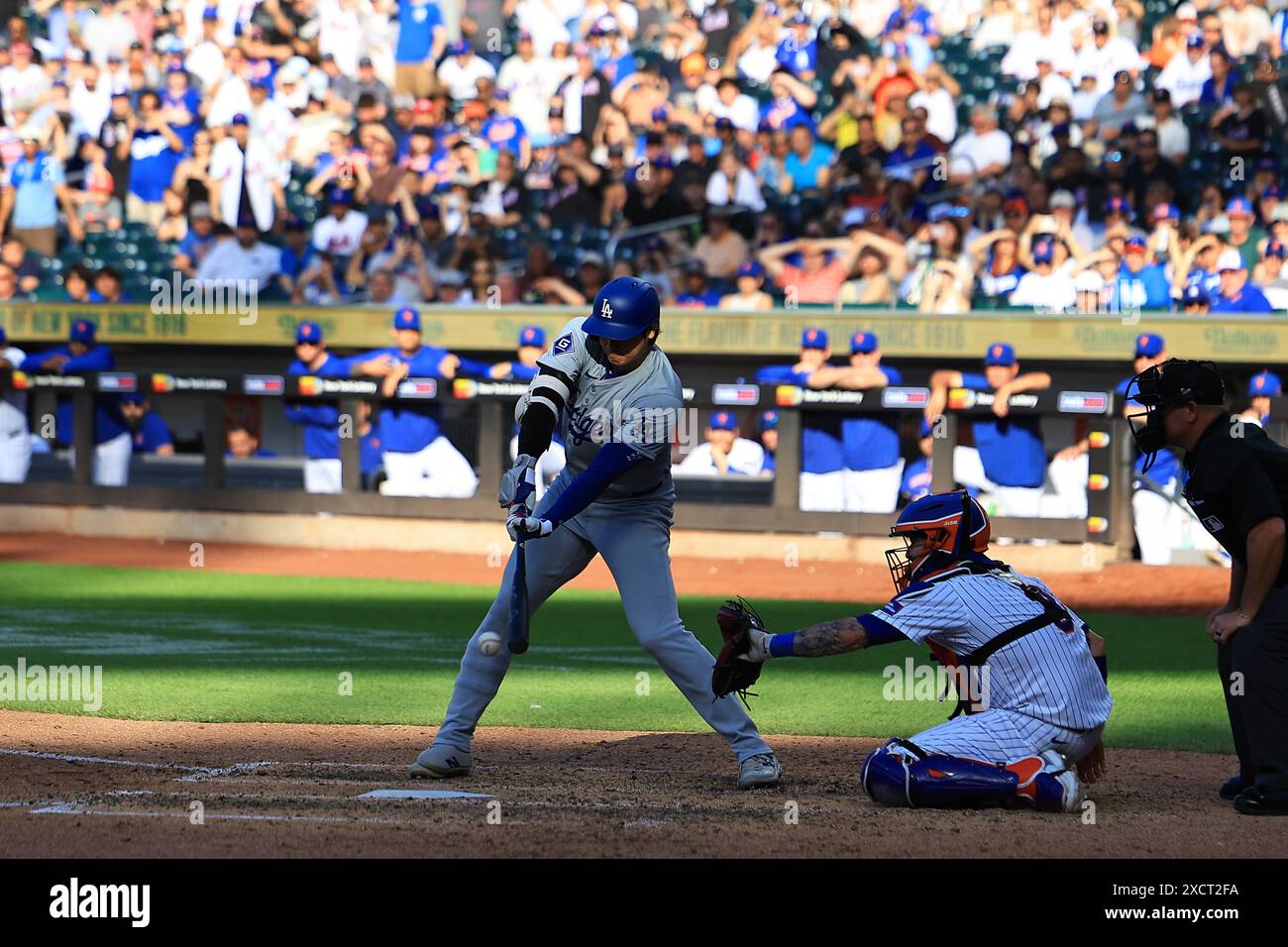 Los Angeles Dodgers Shohei Ohtani #17 bats in the eighth inning of the ...