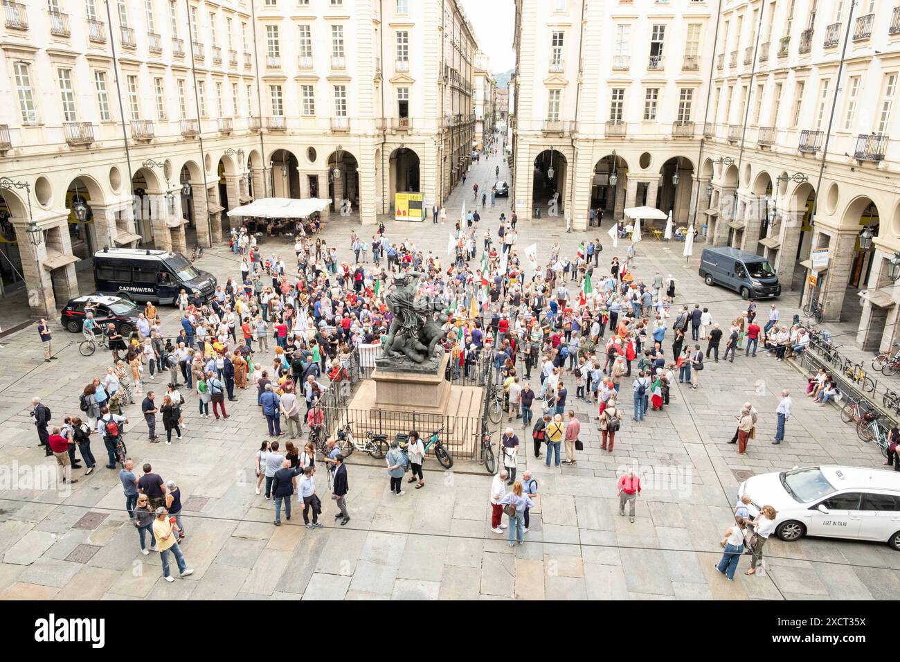 Palazzo dell'autonomia hi-res stock photography and images - Alamy
