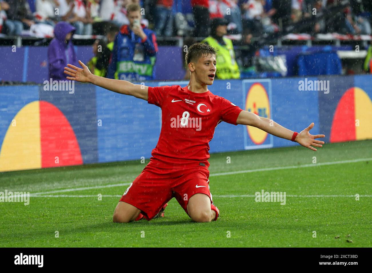 Turkey Guler, Arda Attacking Midfielder scores a GOAL 2-1 and ...
