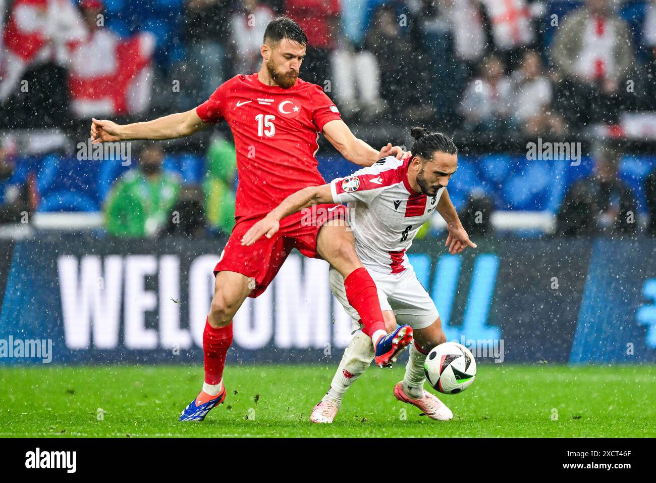 Dortmund - (l-r) Salih Ozcan of Turkiye, Giorgi Kochorashvili of ...