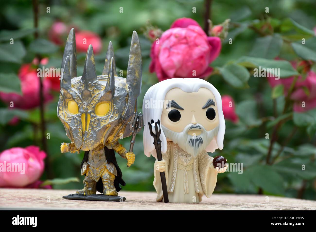 Sauron armor hi-res stock photography and images - Alamy