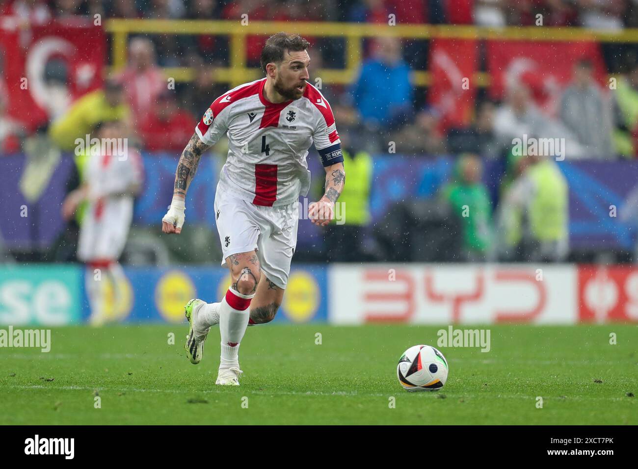 Dortmund, Germany. 18th June, 2024. Georgia Kvaratskhelia, Khvicha Left ...