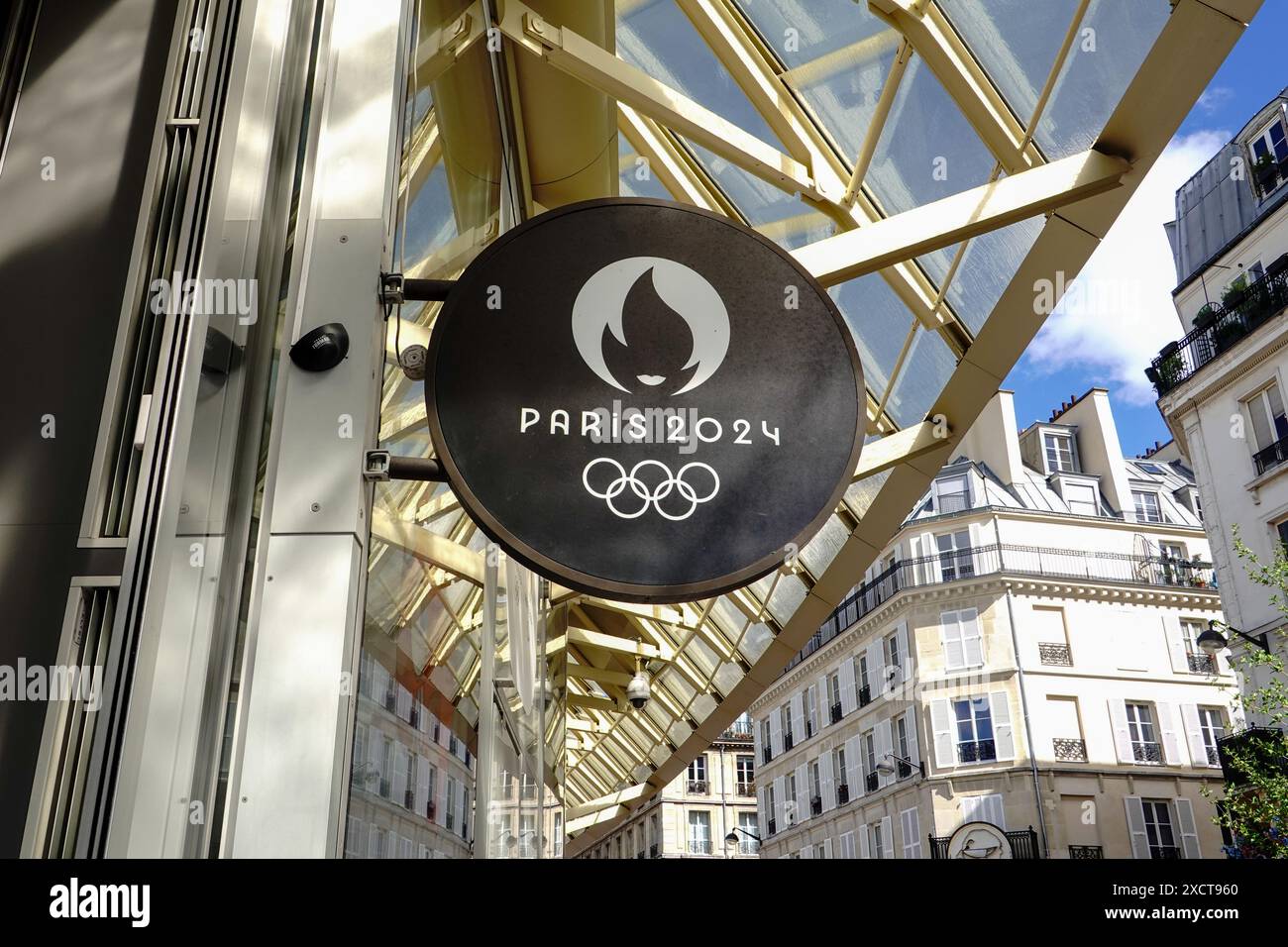 Paris 2024 logo, sign, outside Paris Olympics merchandise shop ...