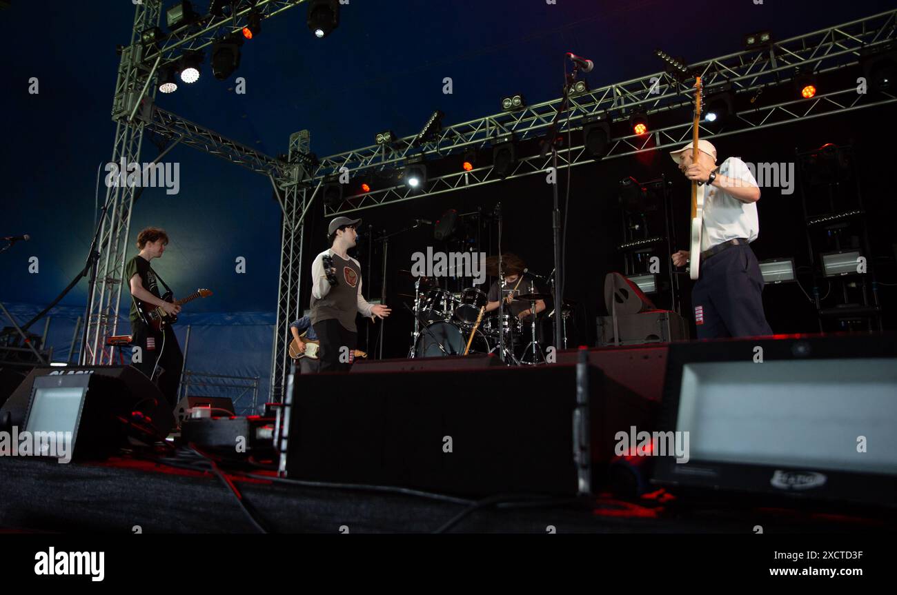 Courting band hi-res stock photography and images - Alamy