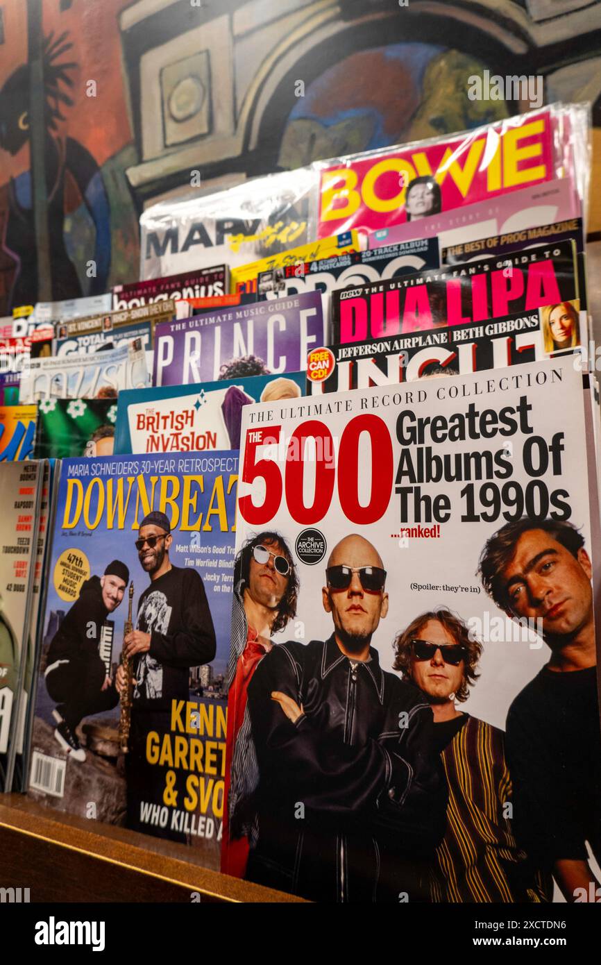 500 greatest albums of the 1990s hi-res stock photography and images ...