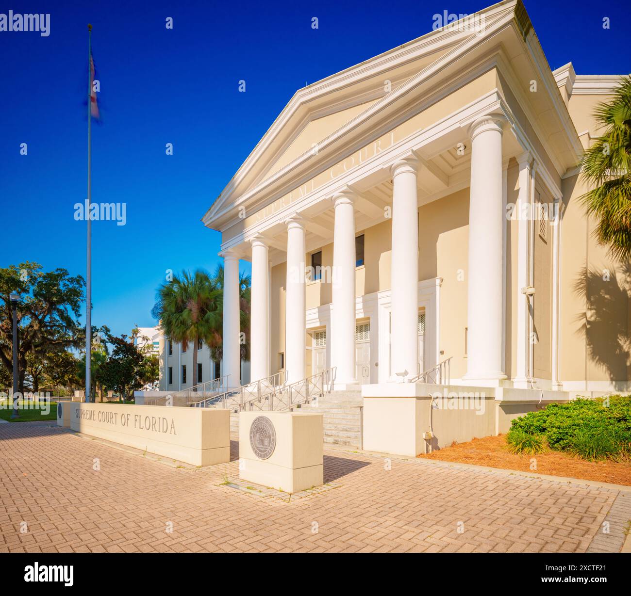 Supreme court building tallahassee florida hi-res stock photography and ...