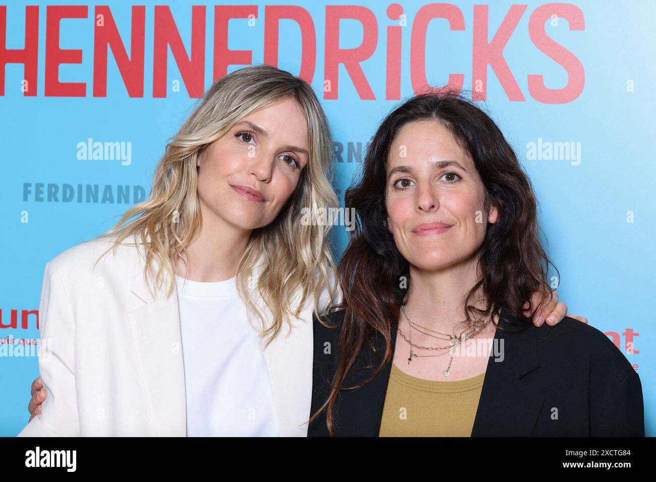 Paris, France. 18/06/2024, Laurence Arne, Caroline Arne attends 'La Famille Hennedricks' Paris ...