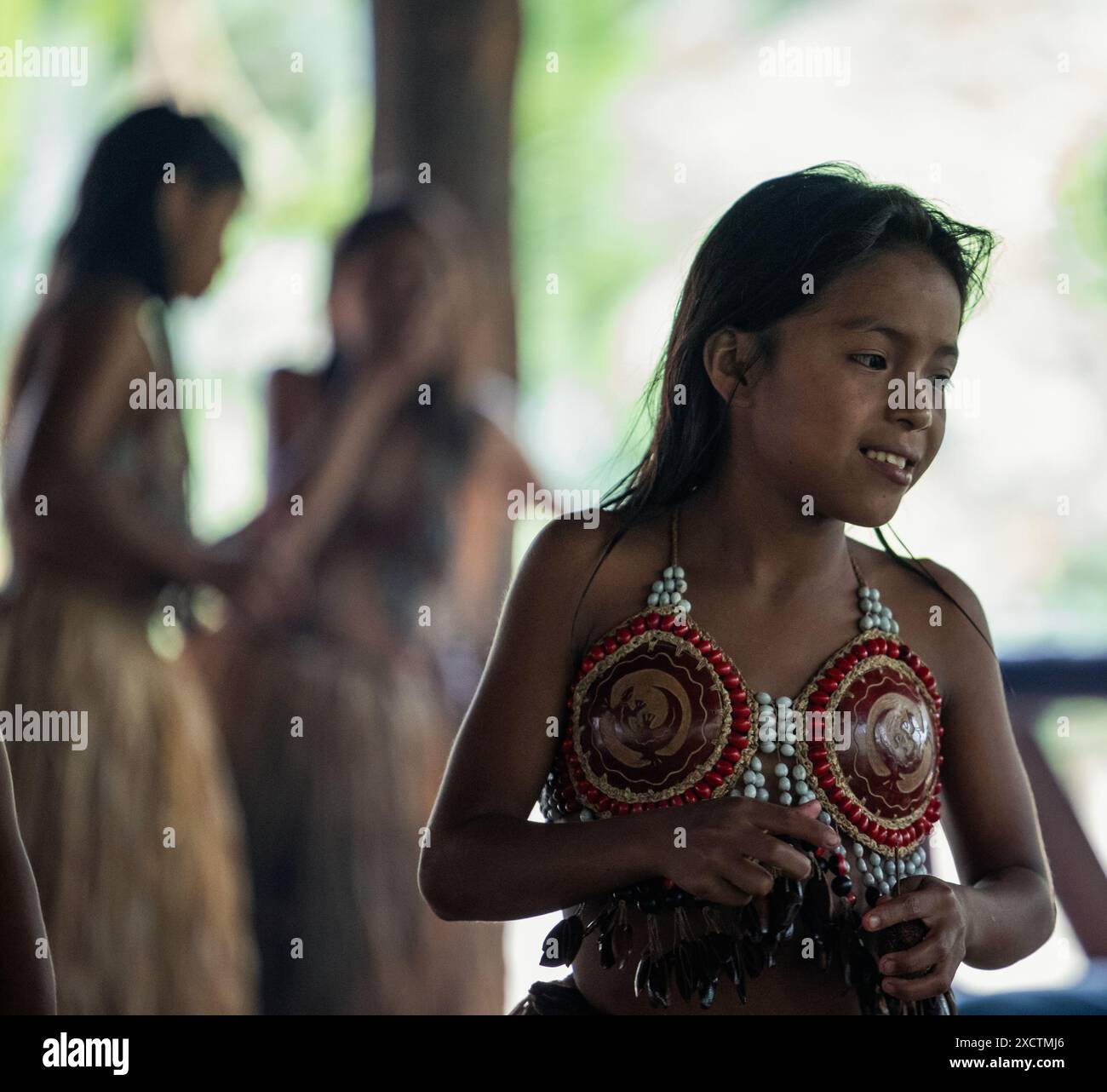 Charming portrait of young Wayuri girls from the Ecuadorian Amazon ...