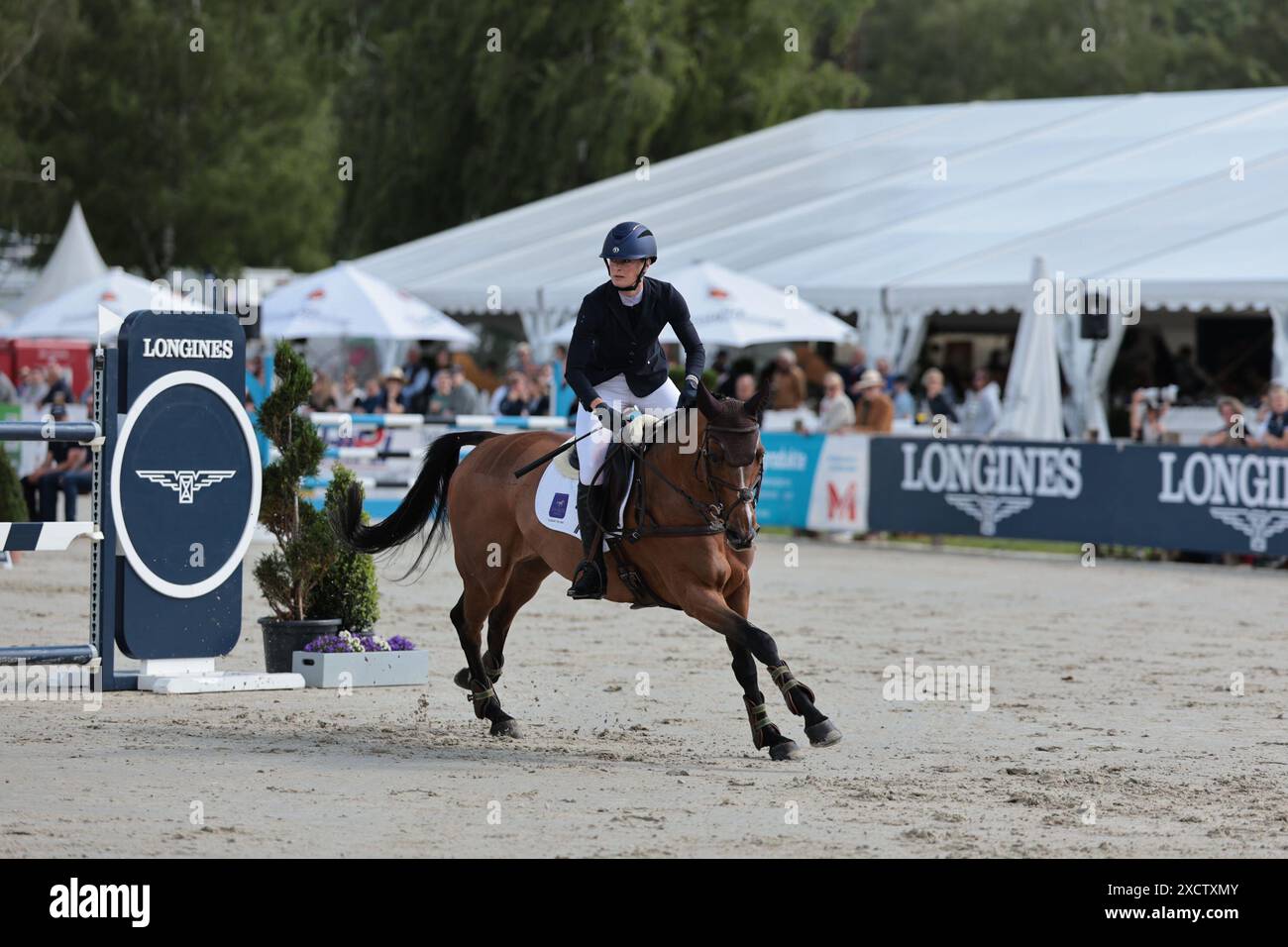 Caroline Harris of Great Britain with D. Day during the CCI5 ...