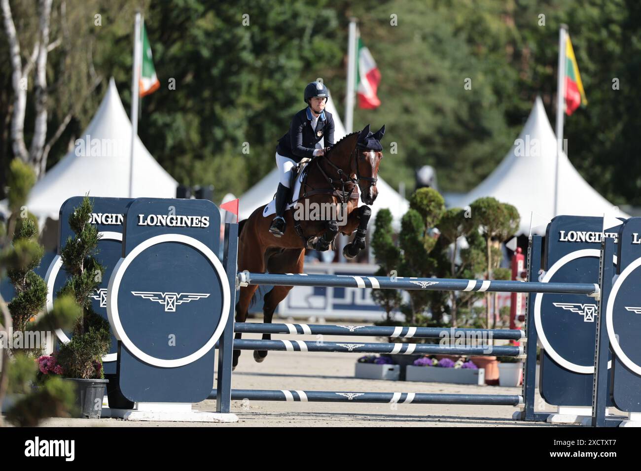 Katherine Coleman of USA with Monbeg Senna during the CCI5* showjumping ...