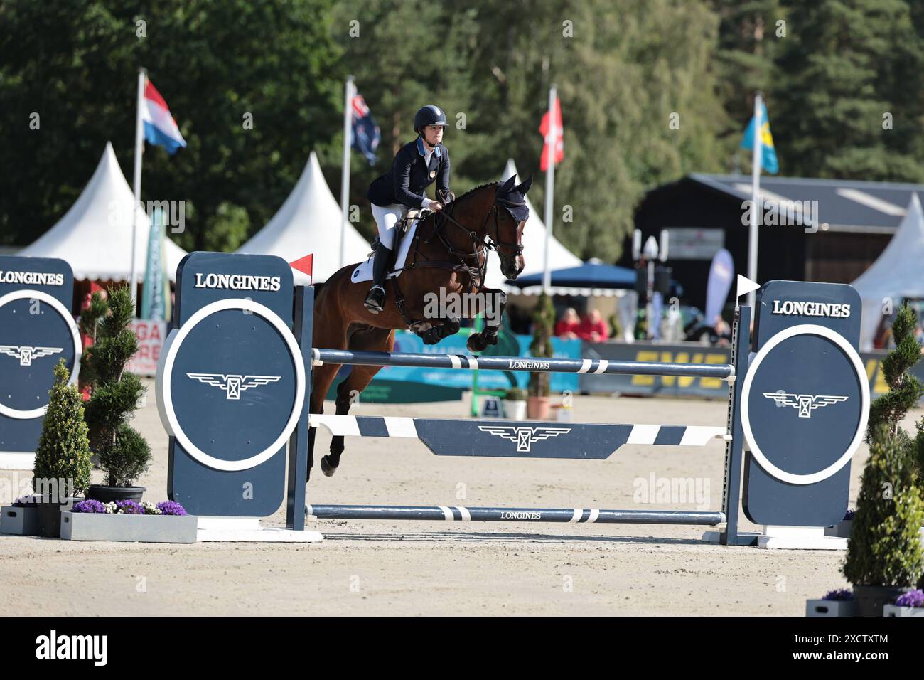 Katherine Coleman of USA with Monbeg Senna during the CCI5* showjumping ...