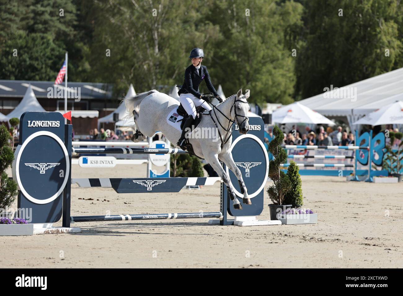 Isabella Innes Ker of Great Britain with Highway during the CCI5 ...