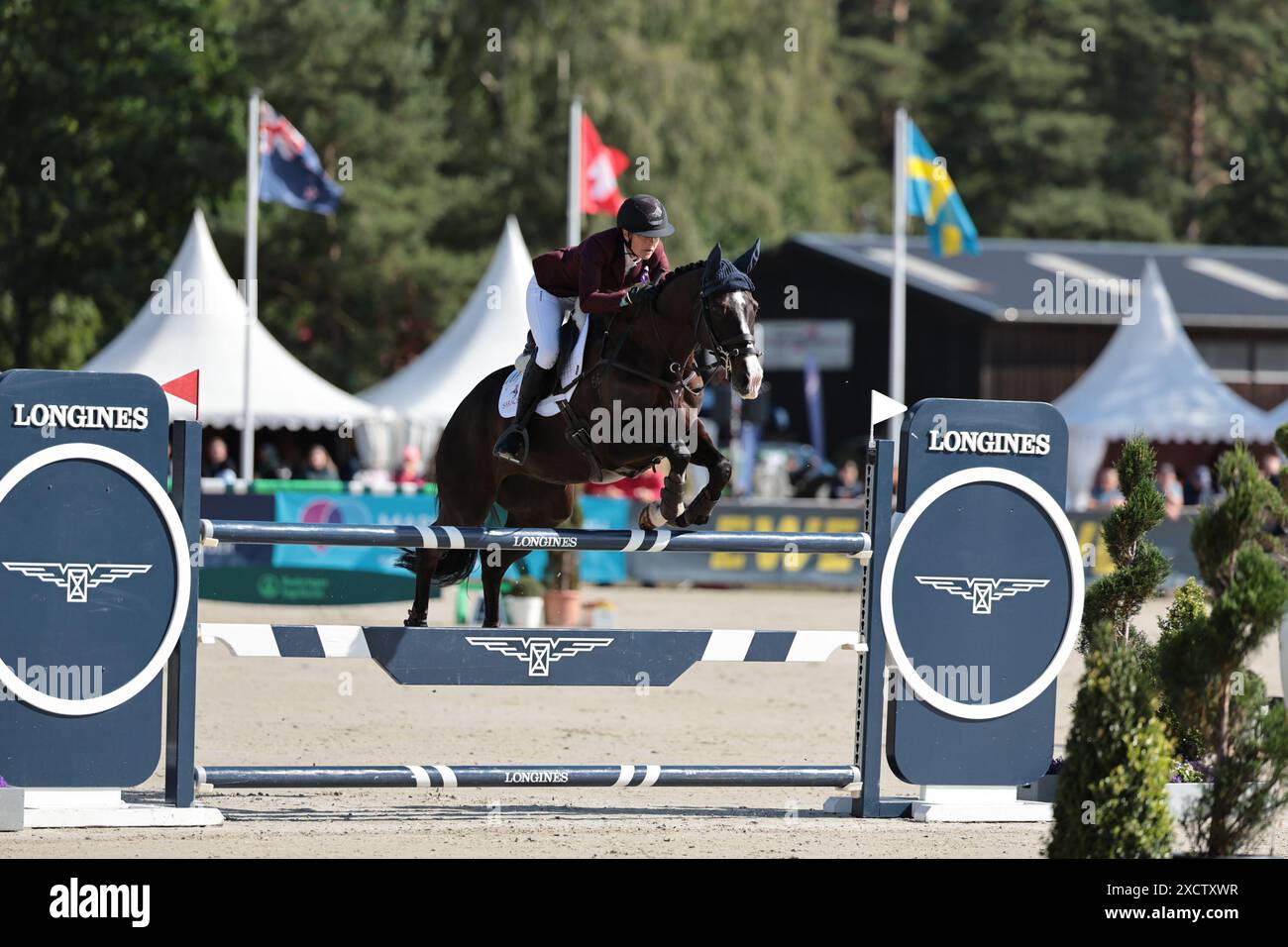 Muzi Pottinger of New Zealand with Good Timing during the CCI5 ...