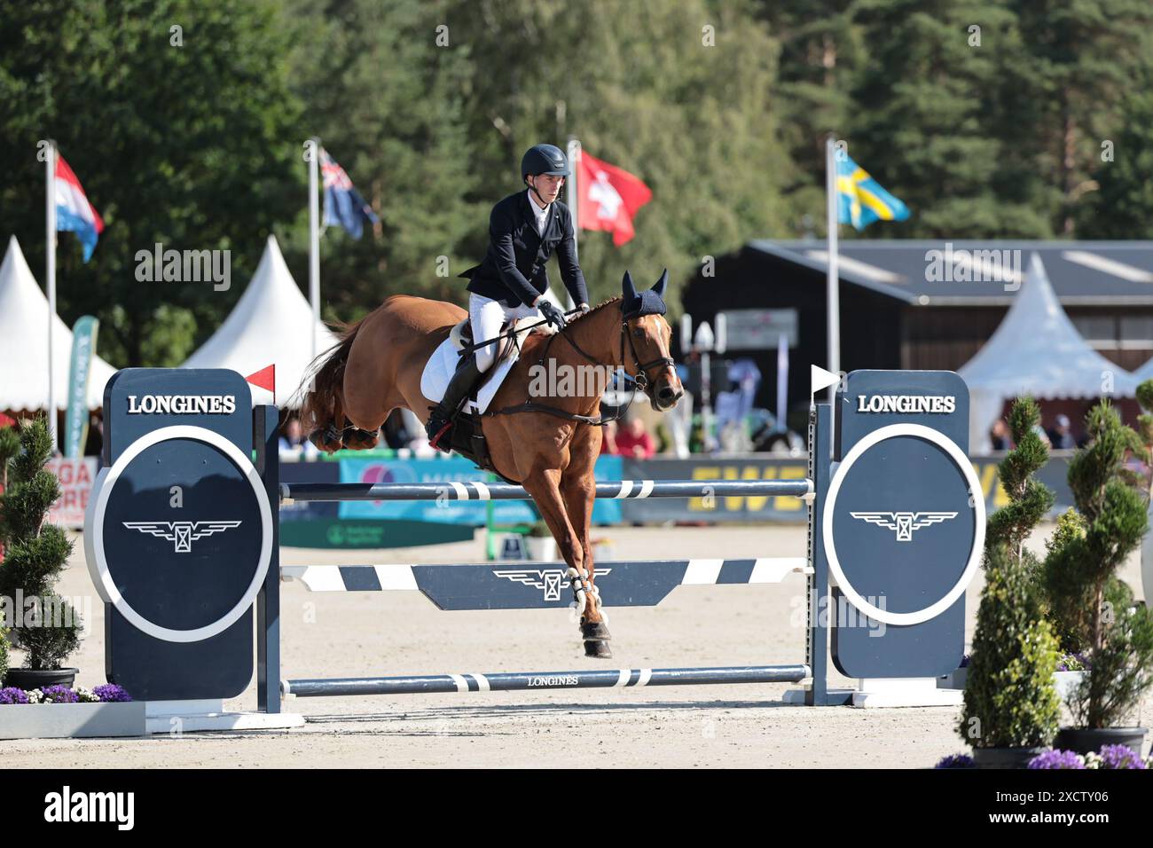 Robbie Kearns of Ireland with Ballyvillane Obos during the CCI5 ...
