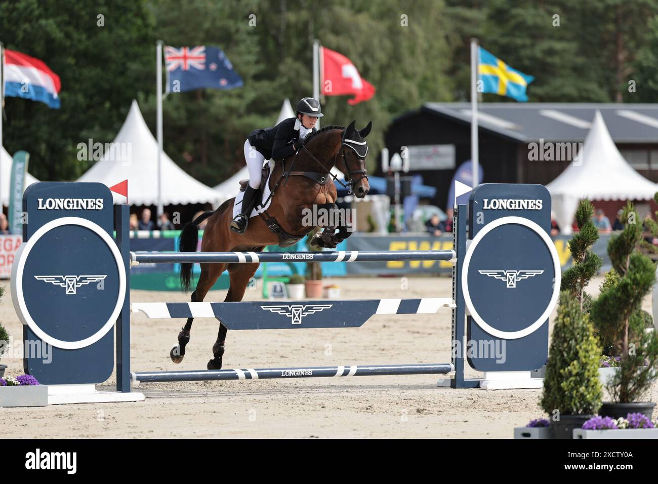 Samantha Lissington of New Zealand with Lord Seekönig during the CCI5 ...