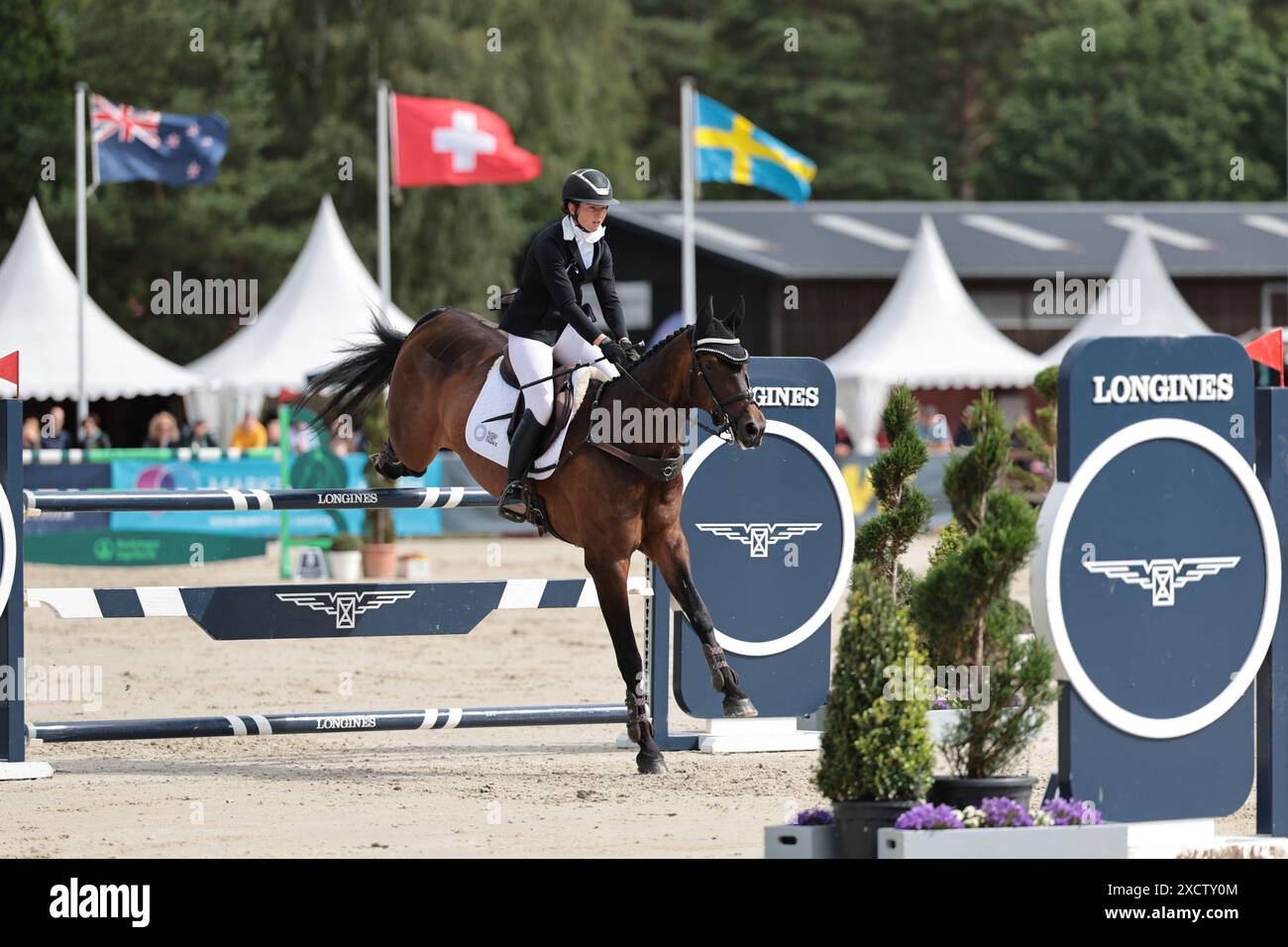 Samantha Lissington of New Zealand with Lord Seekönig during the CCI5 ...