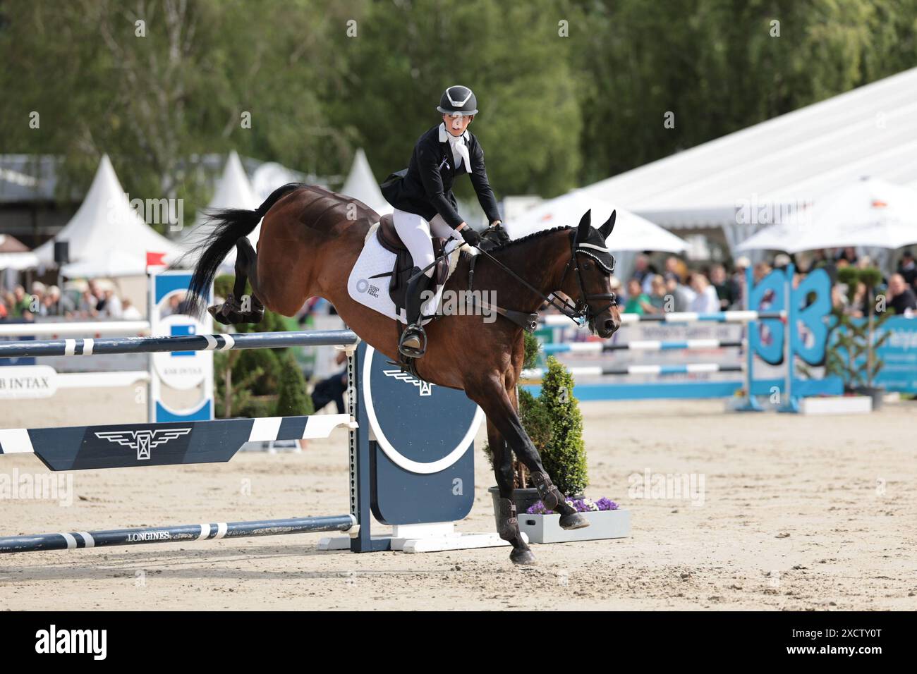Samantha Lissington of New Zealand with Lord Seekönig during the CCI5 ...