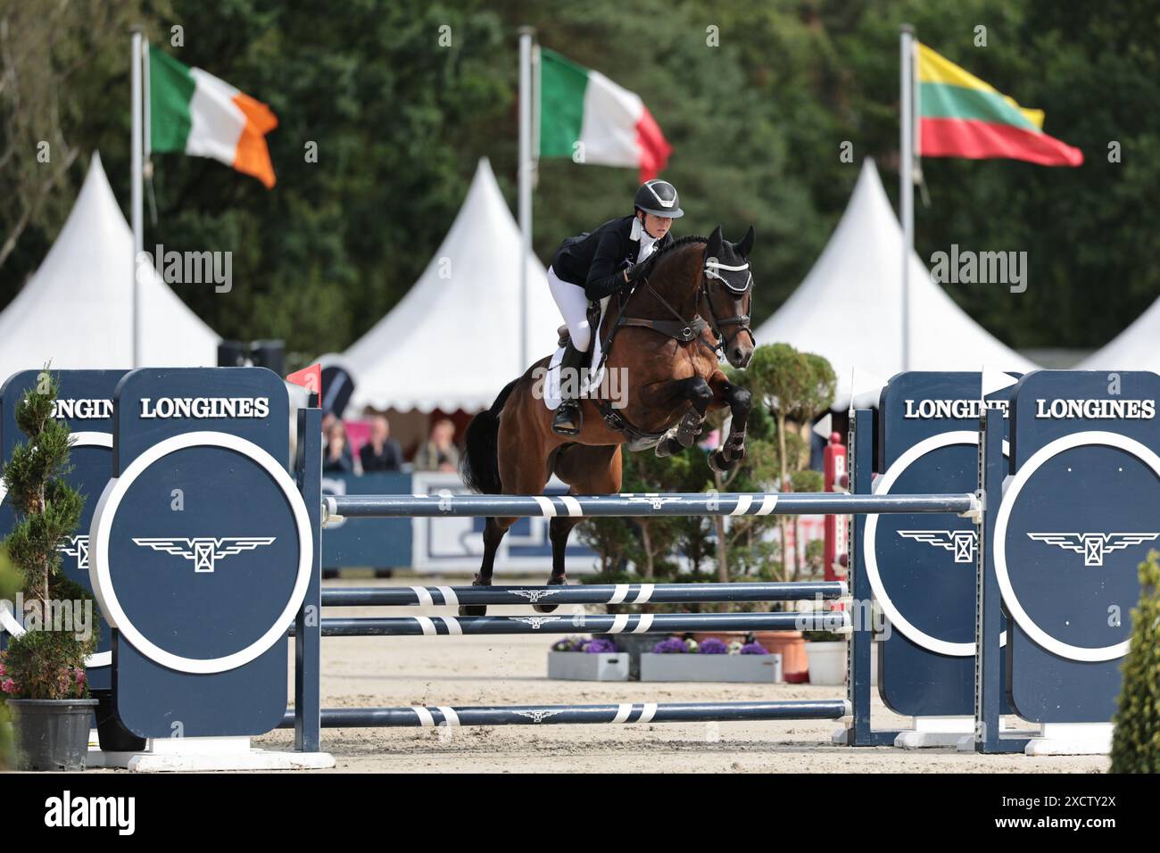 Samantha Lissington of New Zealand with Lord Seekönig during the CCI5 ...