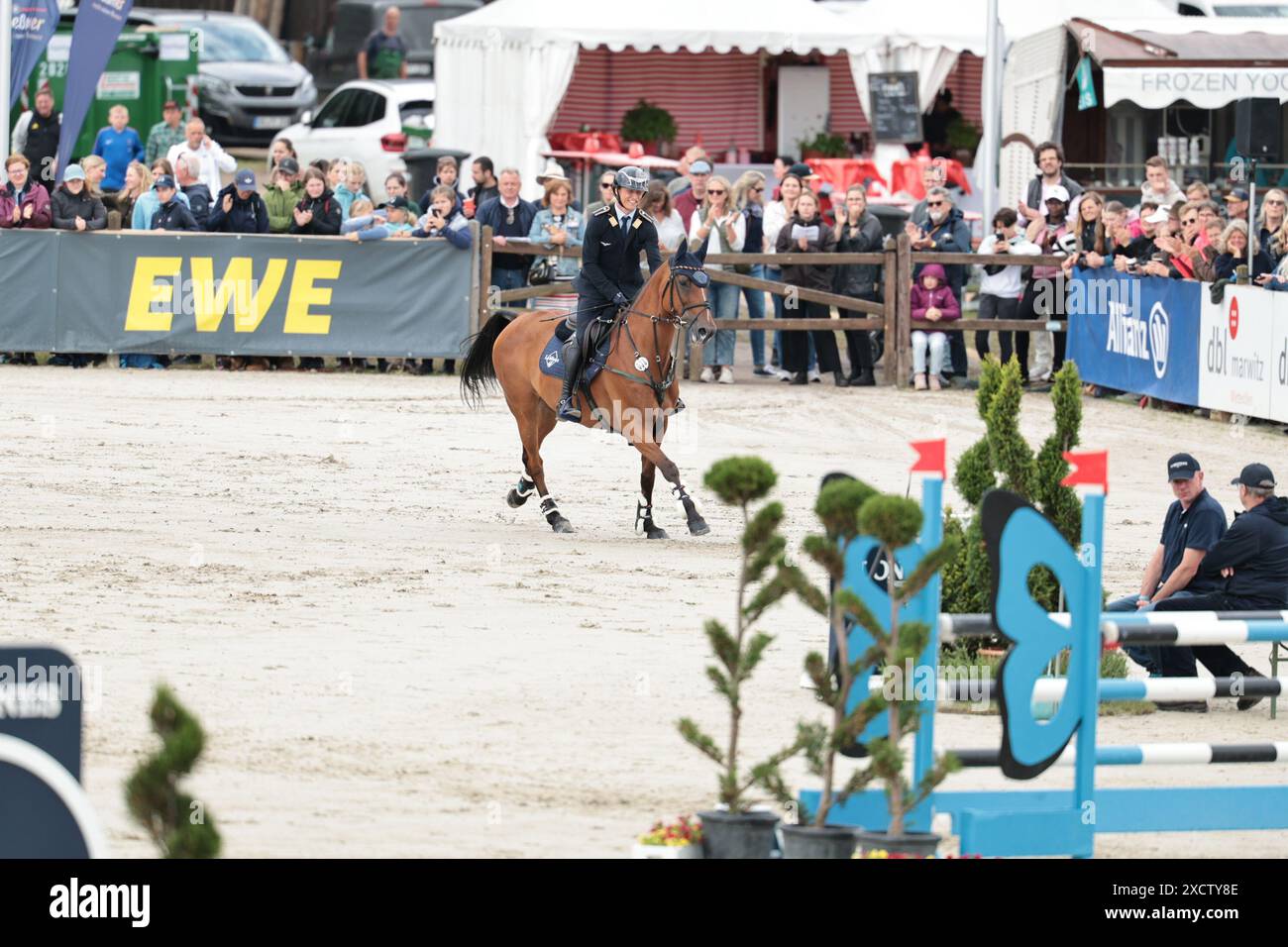 Calvin Böckmann of Germany with Altair De La Cense during the CCI4*-S ...