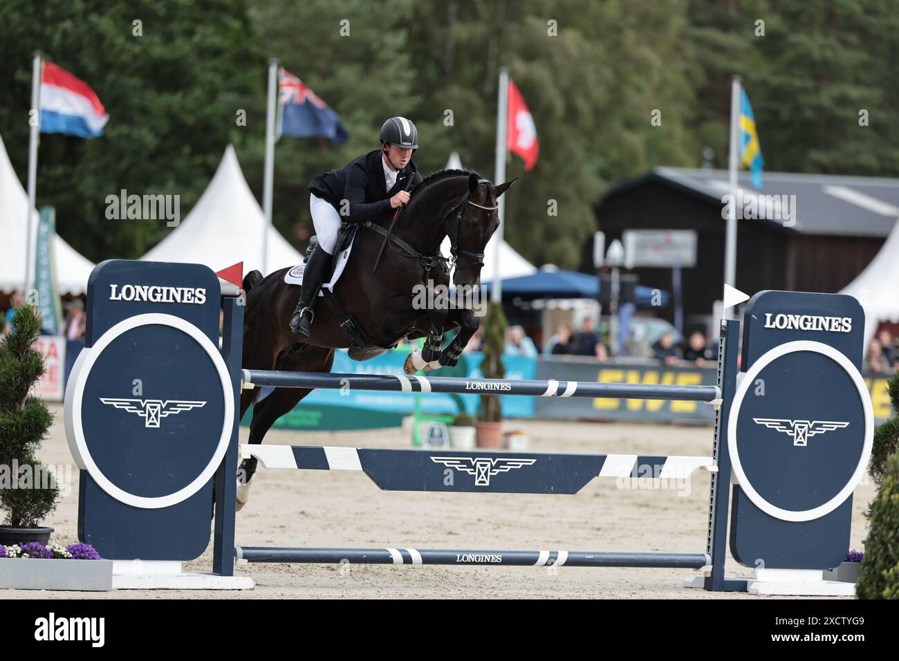 David Doel of Great Britain with Galileo Nieuwmoed during the CCI5 ...