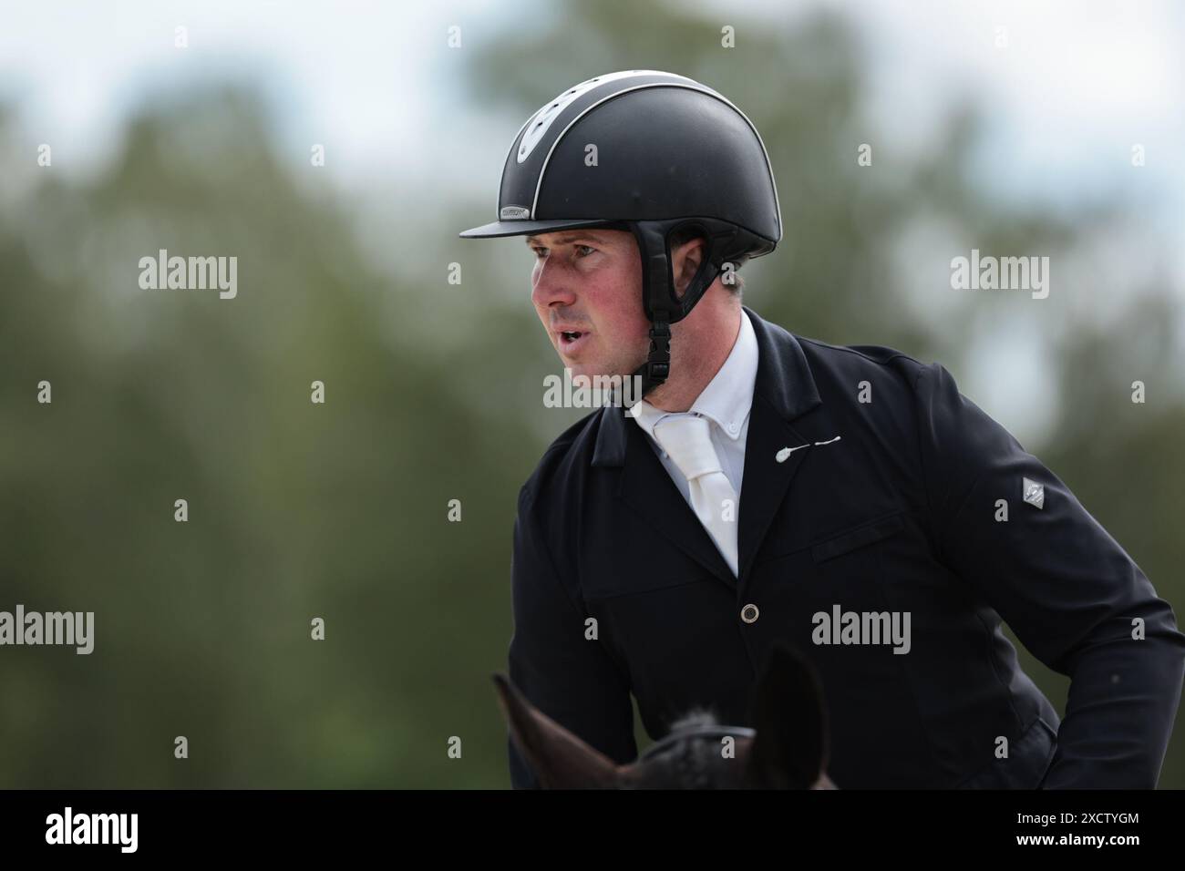 David Doel of Great Britain with Galileo Nieuwmoed during the CCI5 ...