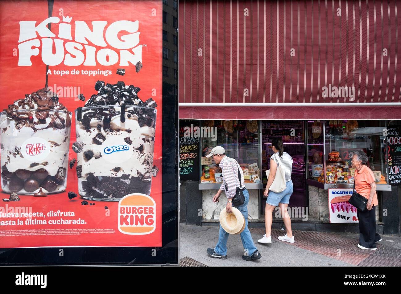 Oreo ad hi-res stock photography and images - Alamy