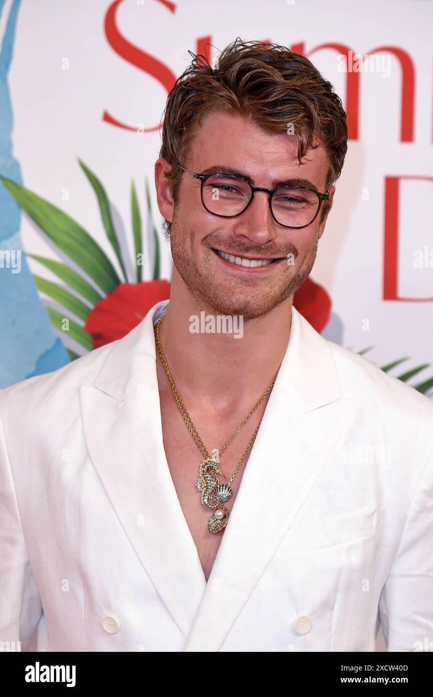 Linus Weber GNTM beim RAFFAELLO SUMMER DAY 2024 in der Orangerie des ...