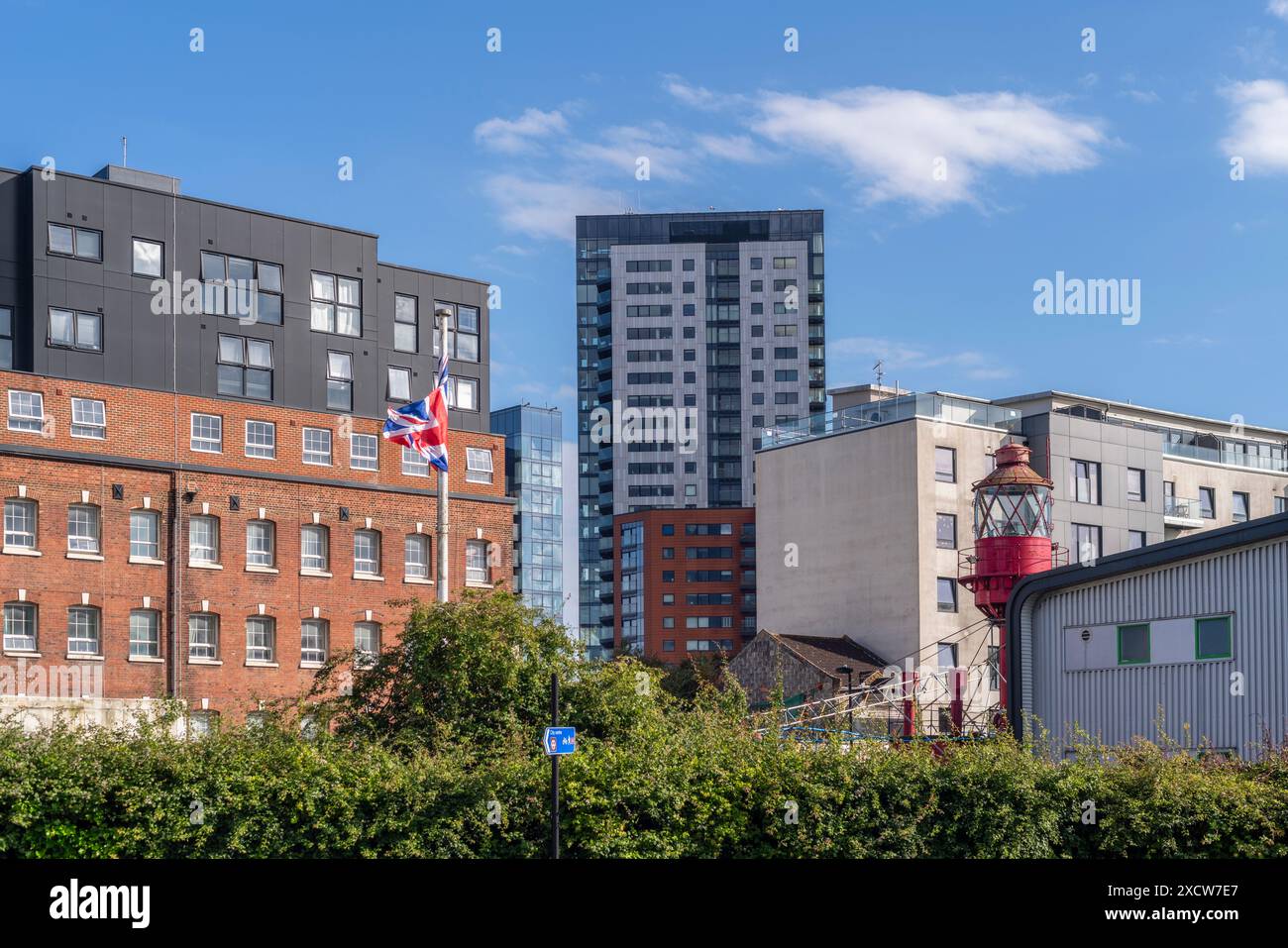 Southampton - view from Saltmarsh Rd towards Albert Road S and Moresby ...