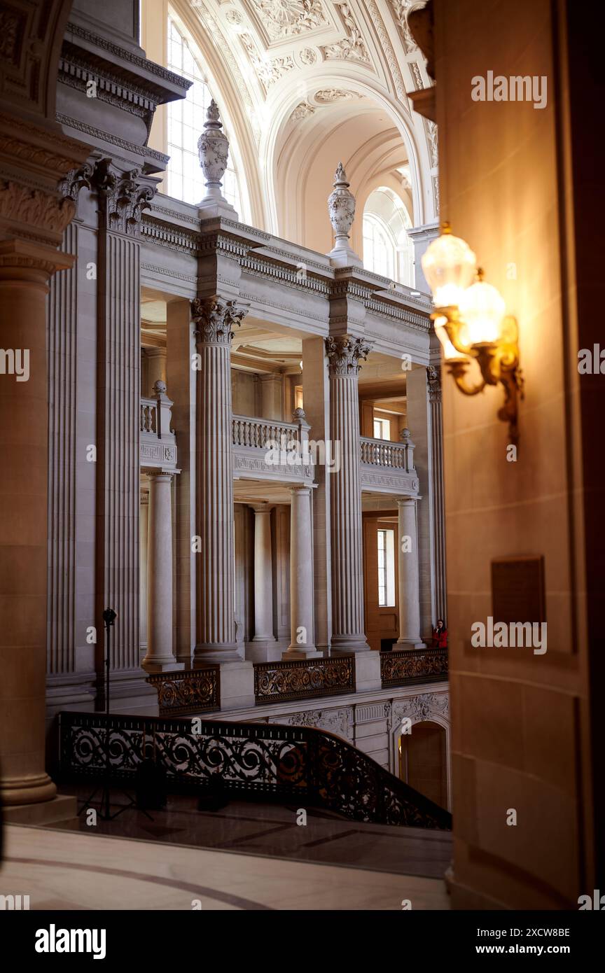 San Francisco City Hall: Indoor Interior Stock Photo - Alamy