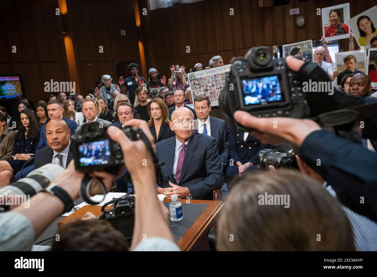 Washington, Vereinigte Staaten. 18th June, 2024. Boeing CEO Dave ...