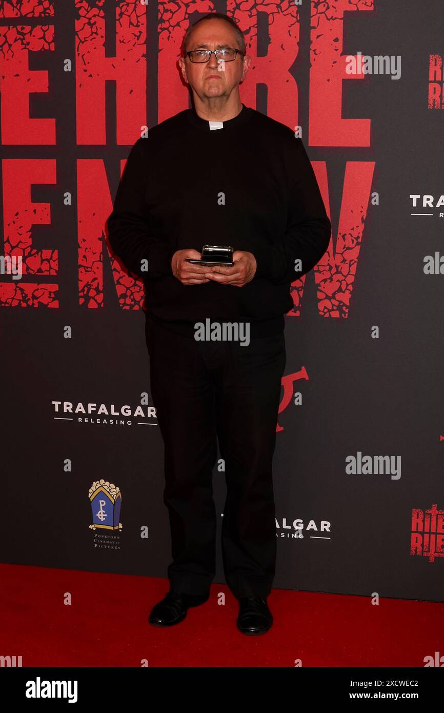 Andy Copping attends the Rite Here Rite Now World Premiere at ...