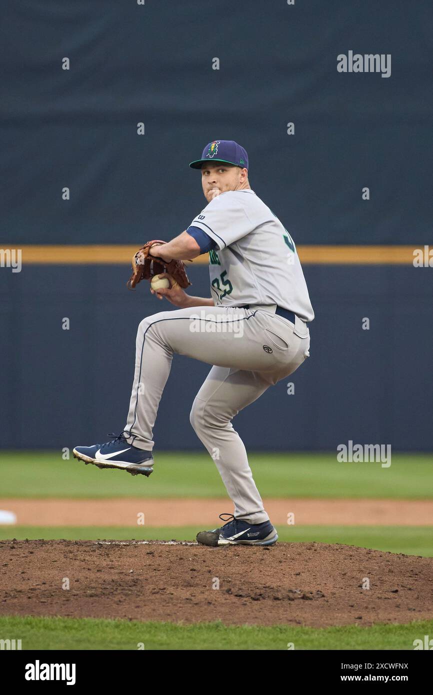Cedar Rapids Kernels pitcher Kyle Jones (35) during an MiLB Midwest League baseball game against ...