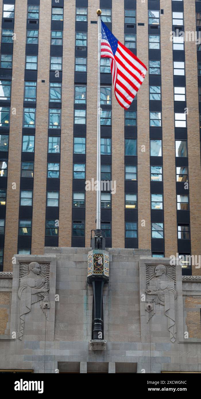 Chrysler Building Facade New York City Stock Photo - Alamy