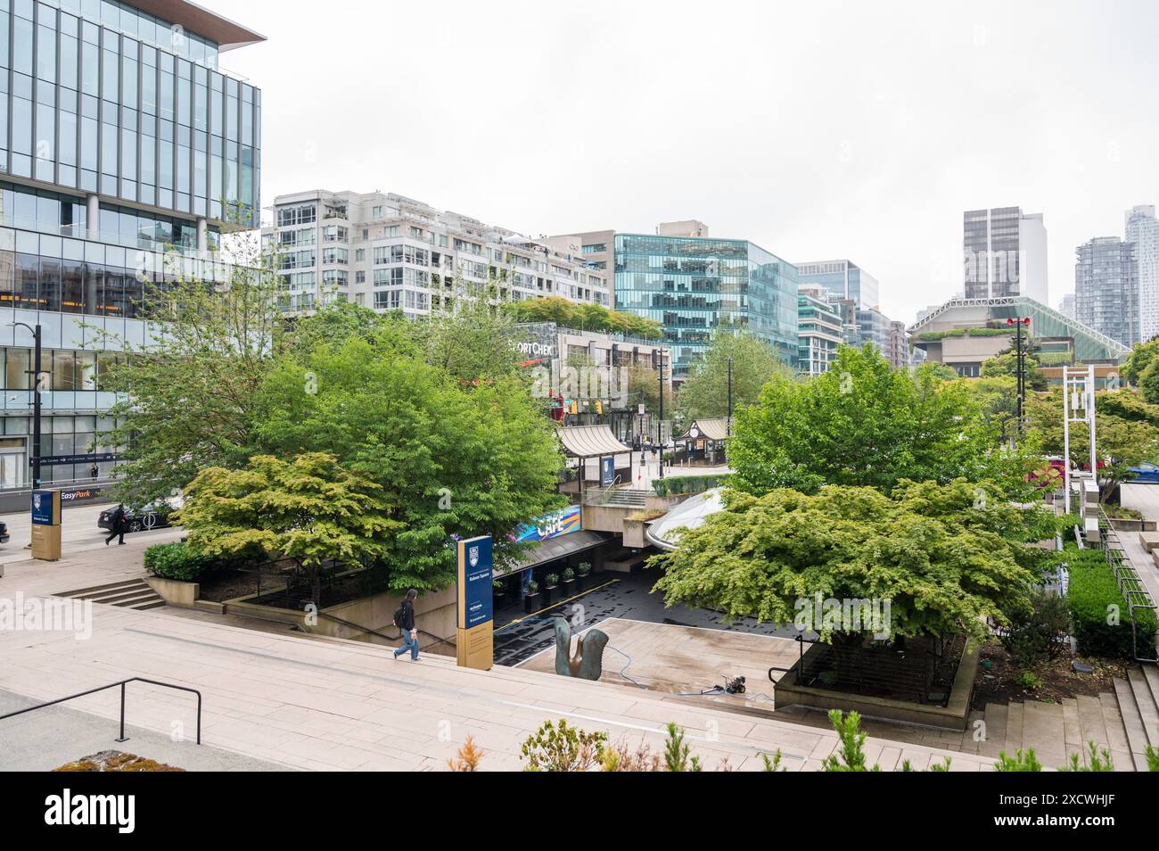 Robson square hi-res stock photography and images - Alamy
