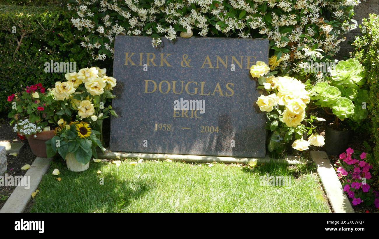 Los Angeles, California, USA 18th June 2024 Kirk Douglas, Anne Douglas ...