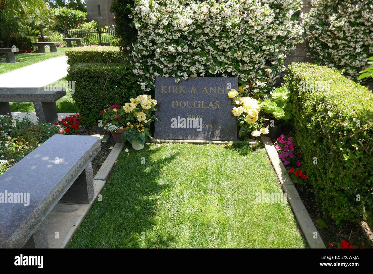 Los Angeles, California, USA 18th June 2024 Kirk Douglas, Anne Douglas ...