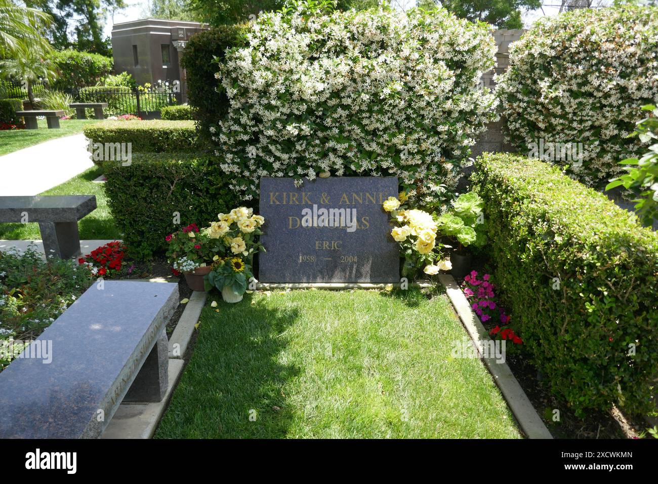 Los Angeles, California, USA 18th June 2024 Kirk Douglas, Anne Douglas ...