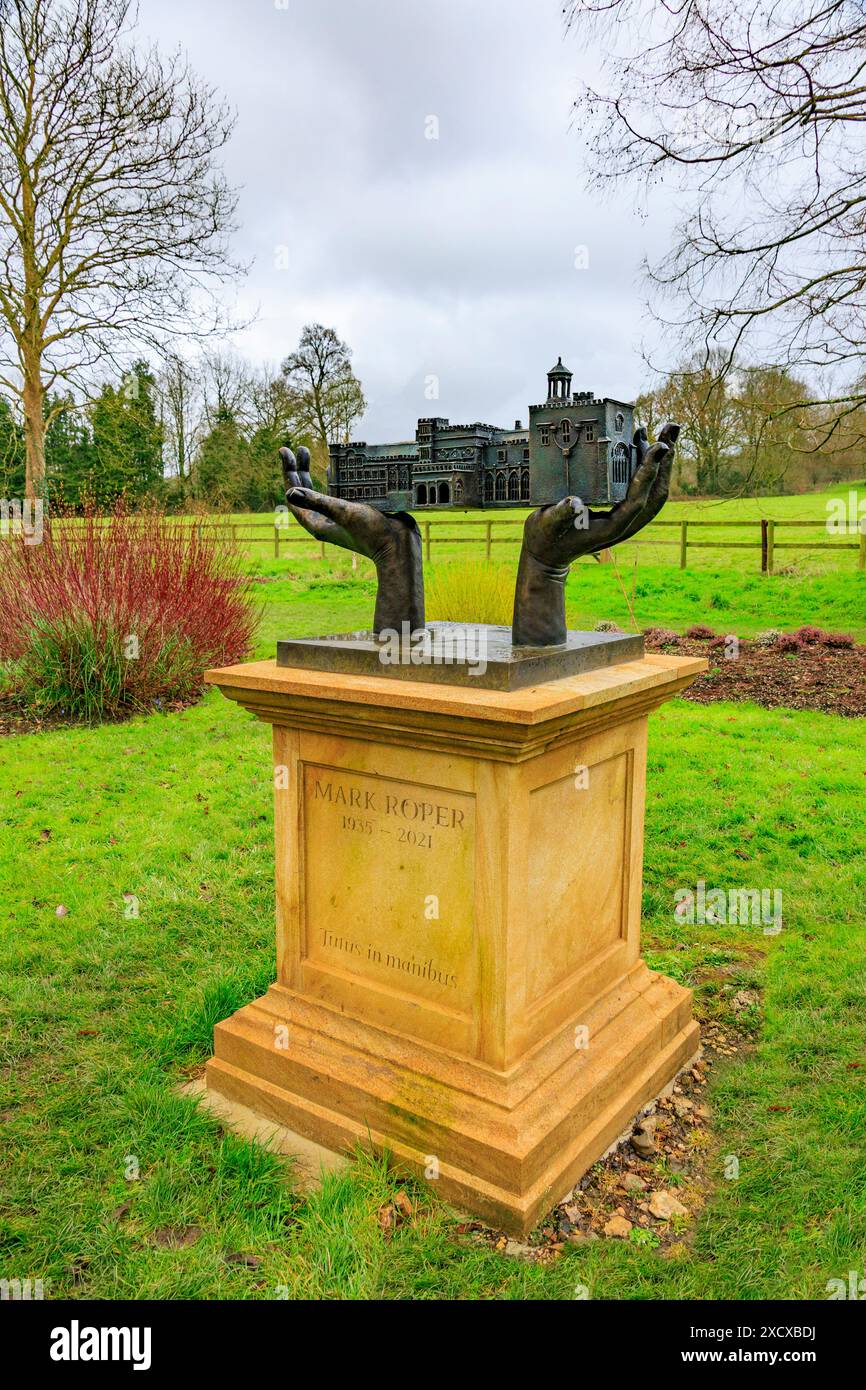 Mark roper hi-res stock photography and images - Alamy