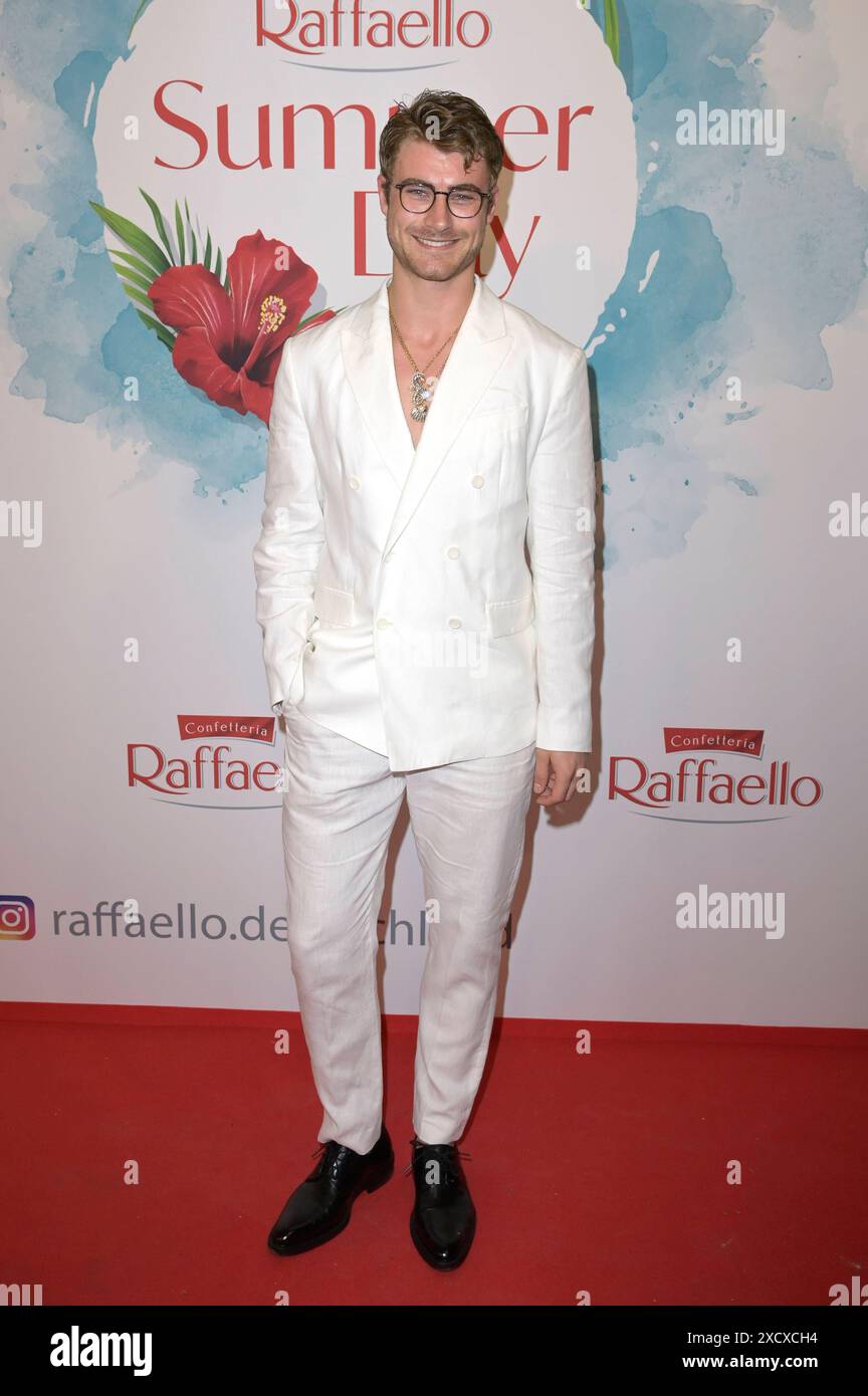 Frederic Brossier beim Raffaello Summer Day 2024 in der Orangerie ...