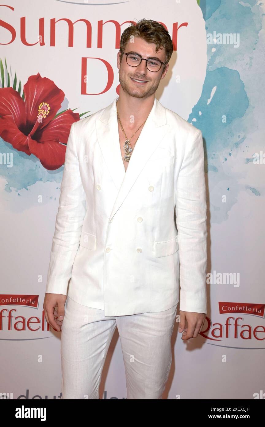 Frederic Brossier beim Raffaello Summer Day 2024 in der Orangerie ...