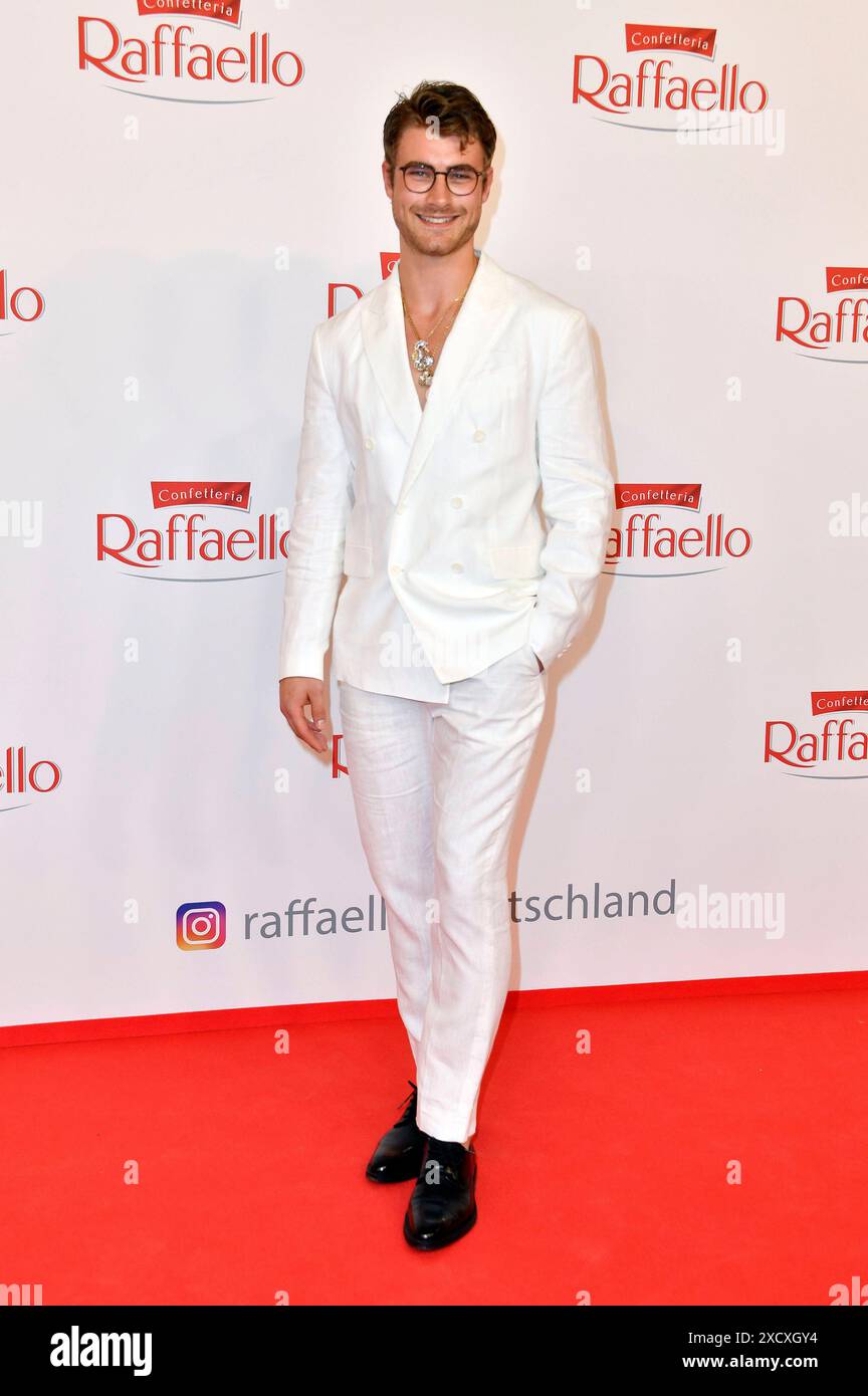 Frederic Brossier beim Raffaello Summer Day 2024 in der Orangerie ...