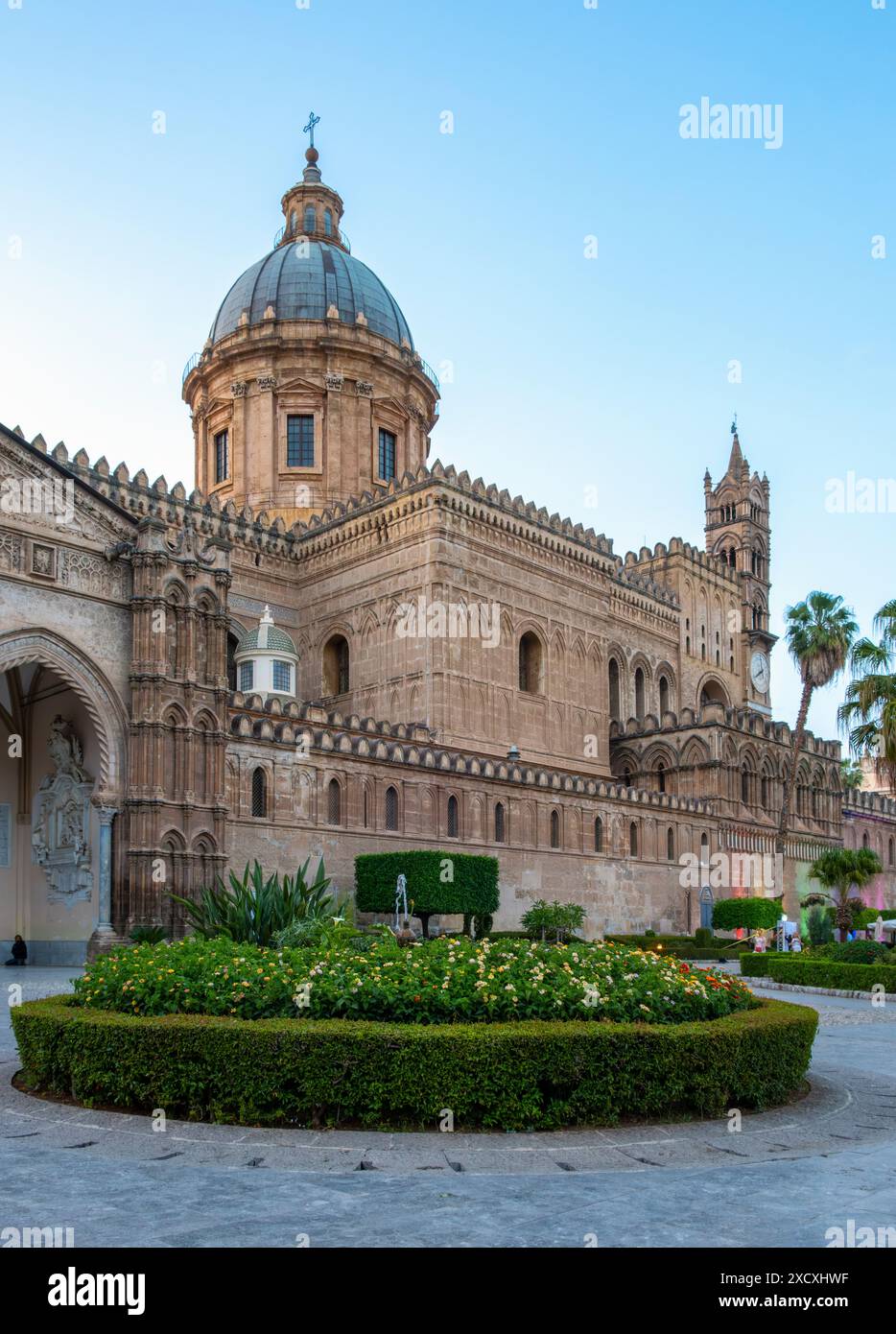 Palermo cathedral sicily italy hi-res stock photography and images - Alamy
