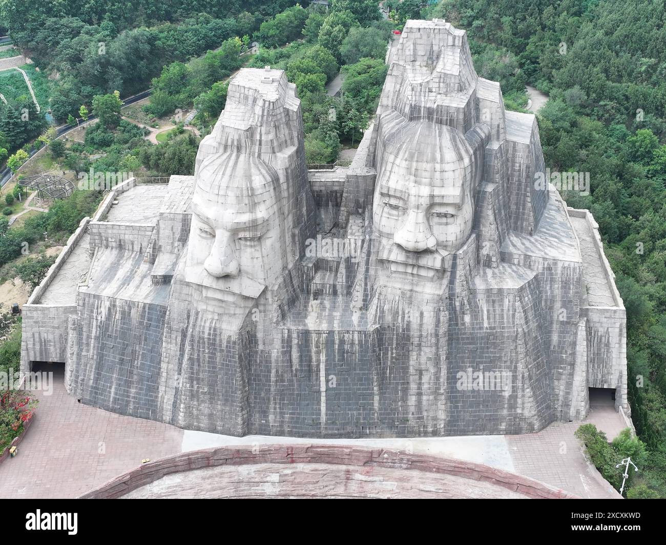 ZHENGZHOU, CHINA - JUNE 16, 2024 - A giant statue of Emperor Yan and ...