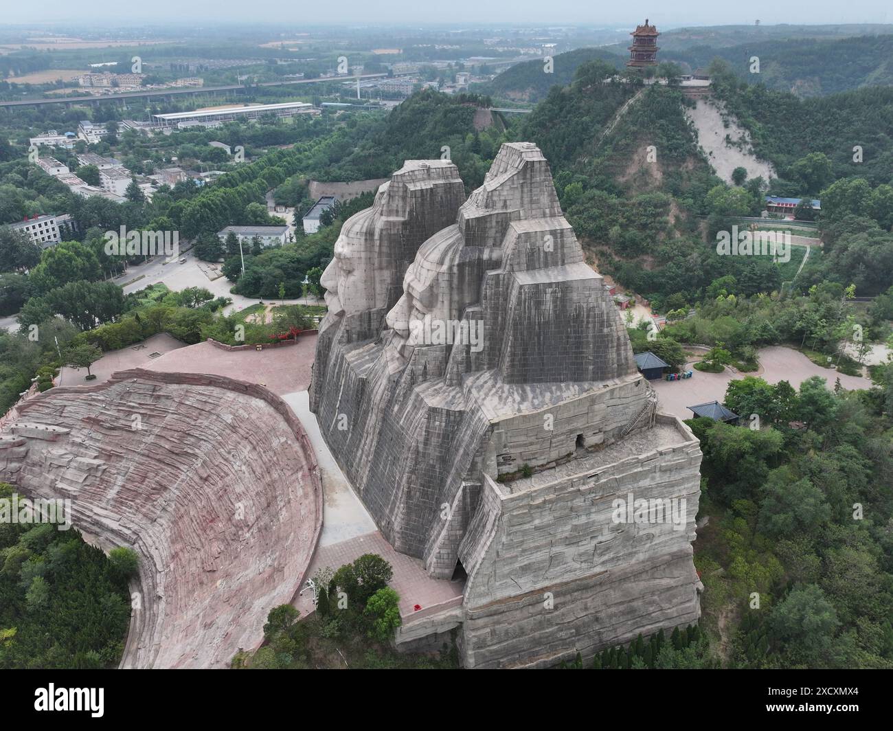 ZHENGZHOU, CHINA - JUNE 16, 2024 - A giant statue of Emperor Yan and ...